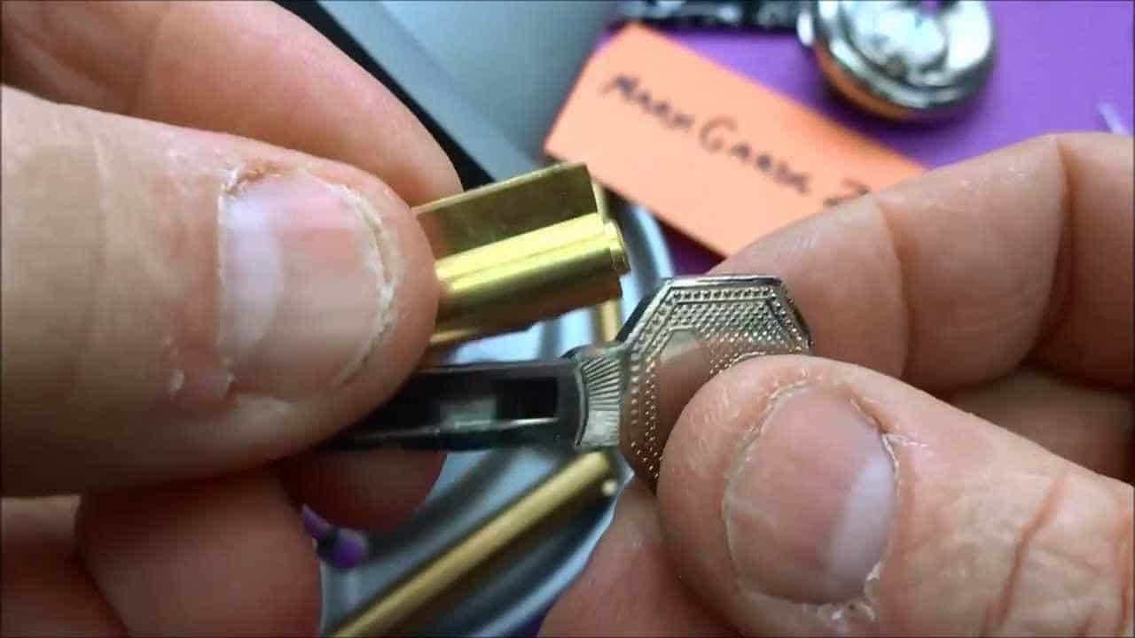 (456) World's Smallest Lock? Picked! (Thanks MarkGards2!) – BosnianBill ...
