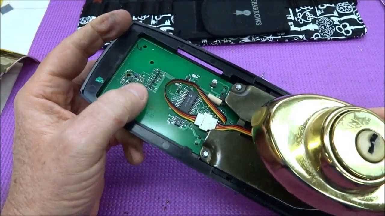 (467) Titan Electronic Lock Picked Open – BosnianBill's LockLab ...